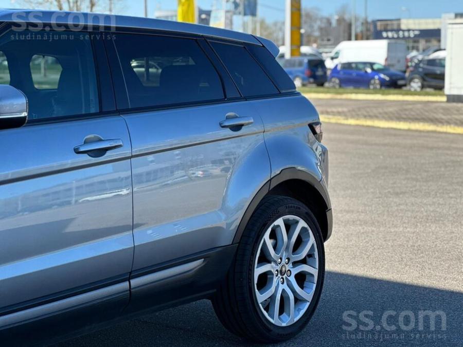 Pelēks Land Rover Range Rover Evoque 2013 Rīga, ar dzinēja tilpumu 2.20 L un nobraukumu 274 tūkst. km par 10590 €, foto 25 vietnē AUTOMOTO.COM.LV