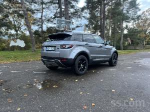 Pelēks Land Rover Range Rover Evoque 2013 Jūrmala, ar dzinēja tilpumu 2.20 L un nobraukumu 230 tūkst. km par 9900 €, foto 3 vietnē AUTOMOTO.COM.LV