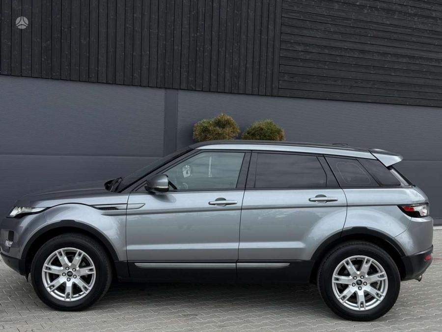 Grey Land Rover Range Rover Evoque 2013 in Siauliai, with an engine capacity of 2.18 L and mileage of 215 thousand km for 9450 €, photo 6 on AUTOMOTO.COM.LV