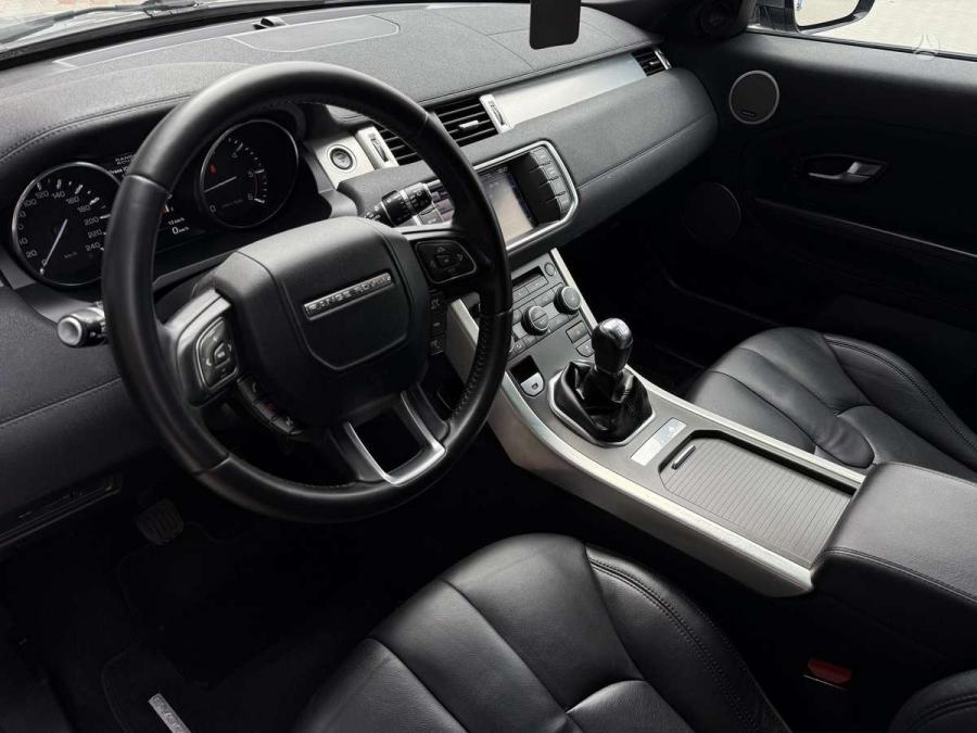 Grey Land Rover Range Rover Evoque 2013 in Siauliai, with an engine capacity of 2.18 L and mileage of 215 thousand km for 9450 €, photo 17 on AUTOMOTO.COM.LV