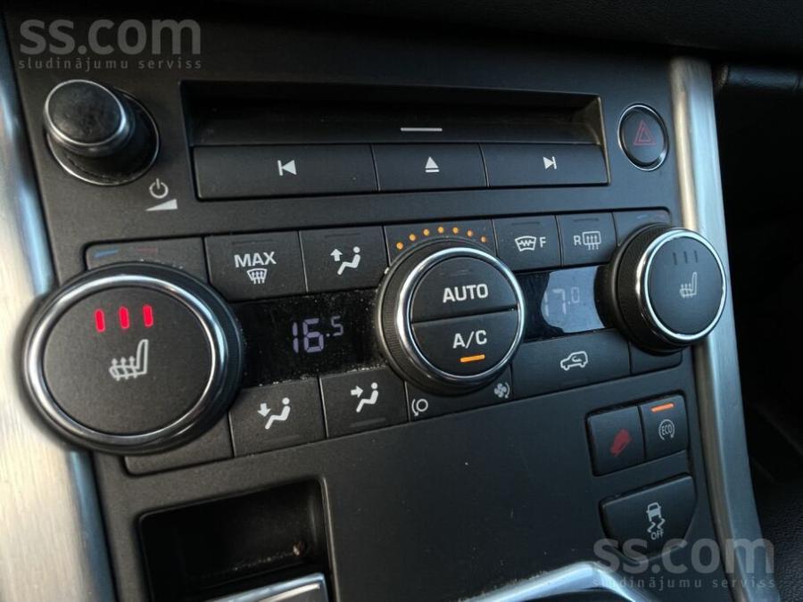 Pelēks Land Rover Range Rover Evoque 2013 Rīga, ar dzinēja tilpumu 2.20 L un nobraukumu 317 tūkst. km par 7390 €, foto 15 vietnē AUTOMOTO.COM.LV
