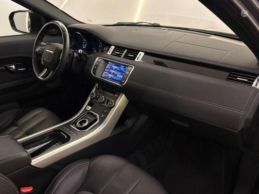 Grey Land Rover Range Rover Evoque 2013 in Marijampole, with an engine capacity of 2.18 L and mileage of 193 thousand km for 12999 €, photo 18 on AUTOMOTO.COM.LV