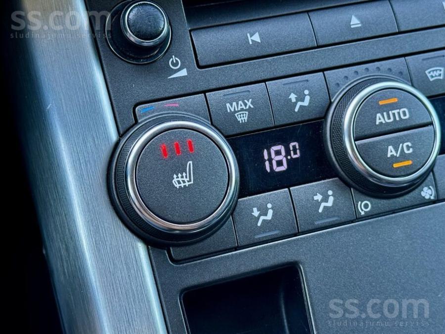 Pelēks Land Rover Range Rover Evoque 2014 Jelgava, ar dzinēja tilpumu 2.20 L un nobraukumu 0 tūkst. km par 10350 €, foto 18 vietnē AUTOMOTO.COM.LV