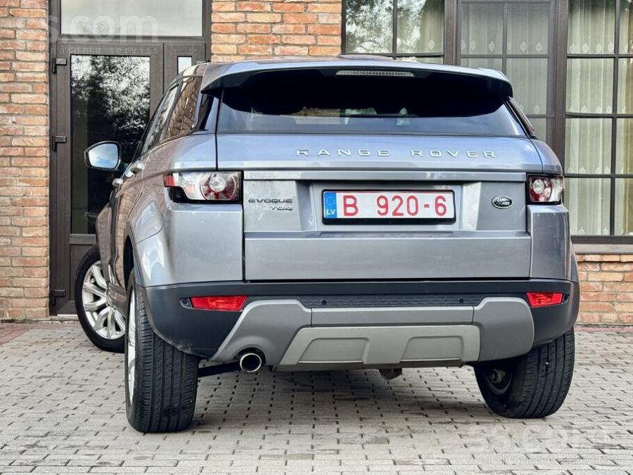 Pelēks Land Rover Range Rover Evoque 2014 Jelgava, ar dzinēja tilpumu 2.20 L un nobraukumu 0 tūkst. km par 10350 €, foto 7 vietnē AUTOMOTO.COM.LV