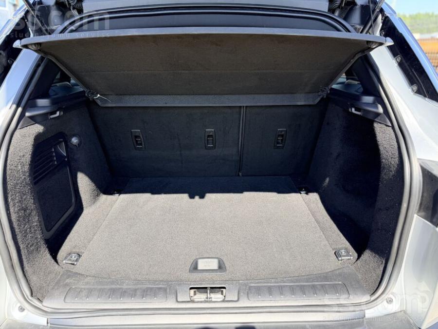 Pelēks Land Rover Range Rover Evoque 2014 Rīga, ar dzinēja tilpumu 2.20 L un nobraukumu 155 tūkst. km par 11995 €, foto 6 vietnē AUTOMOTO.COM.LV