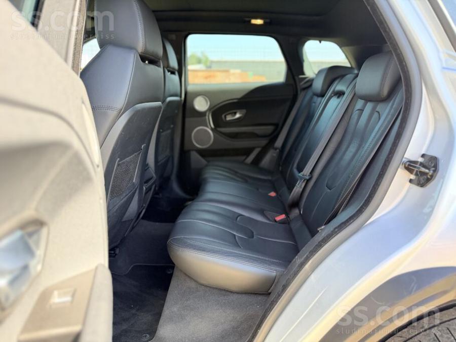 Pelēks Land Rover Range Rover Evoque 2014 Rīga, ar dzinēja tilpumu 2.20 L un nobraukumu 155 tūkst. km par 11995 €, foto 8 vietnē AUTOMOTO.COM.LV