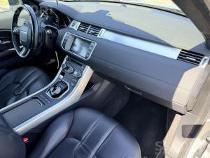 Pelēks Land Rover Range Rover Evoque 2014 Rīga, ar dzinēja tilpumu 2.20 L un nobraukumu 155 tūkst. km par 11995 €, foto 25 vietnē AUTOMOTO.COM.LV