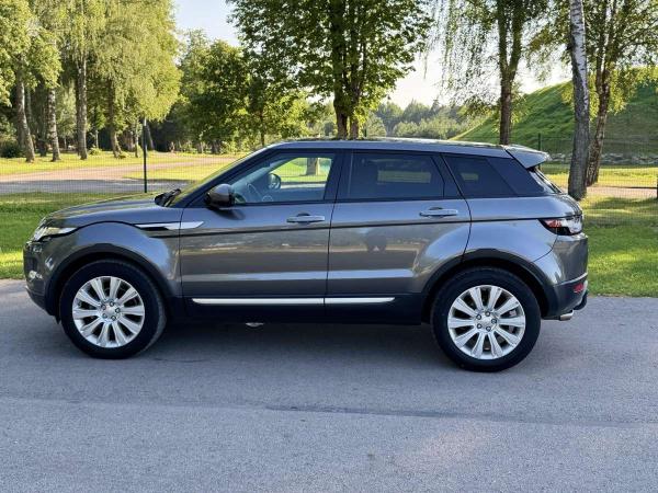 Pelēks Land Rover Range Rover Evoque 2014 Tauragė, ar dzinēja tilpumu 2.18 L un nobraukumu 200 tūkst. km par 9999 €, foto 5 vietnē AUTOMOTO.COM.LV