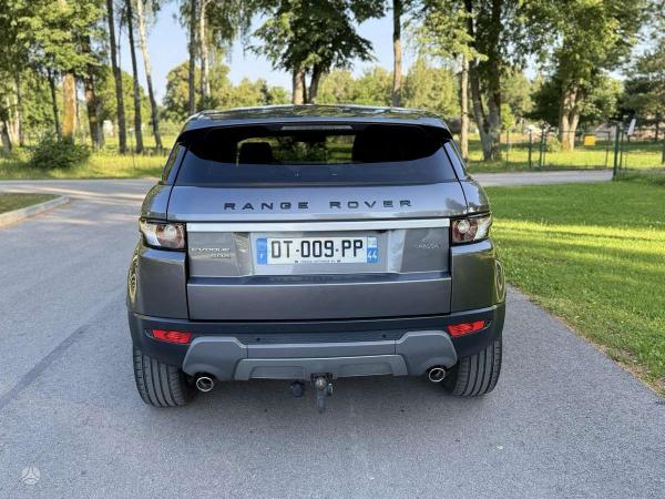 Pelēks Land Rover Range Rover Evoque 2014 Tauragė, ar dzinēja tilpumu 2.18 L un nobraukumu 200 tūkst. km par 9999 €, foto 7 vietnē AUTOMOTO.COM.LV