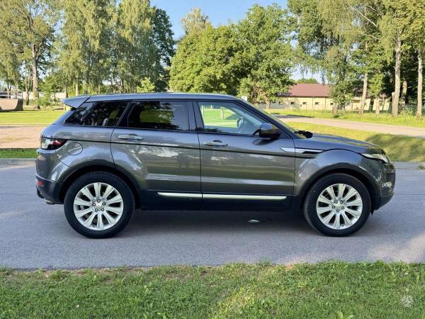 Pelēks Land Rover Range Rover Evoque 2014 Tauragė, ar dzinēja tilpumu 2.18 L un nobraukumu 200 tūkst. km par 9999 €, foto 8 vietnē AUTOMOTO.COM.LV