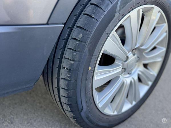 Pelēks Land Rover Range Rover Evoque 2014 Tauragė, ar dzinēja tilpumu 2.18 L un nobraukumu 200 tūkst. km par 9999 €, foto 10 vietnē AUTOMOTO.COM.LV