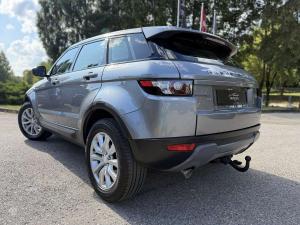 Grey Land Rover Range Rover Evoque 2014 in Kazlu Ruda, with an engine capacity of 2.18 L and mileage of 249 thousand km for 8500 €, photo 9 on AUTOMOTO.COM.LV