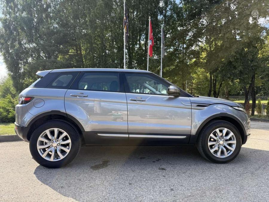 Grey Land Rover Range Rover Evoque 2014 in Kazlu Ruda, with an engine capacity of 2.18 L and mileage of 249 thousand km for 8500 €, photo 15 on AUTOMOTO.COM.LV