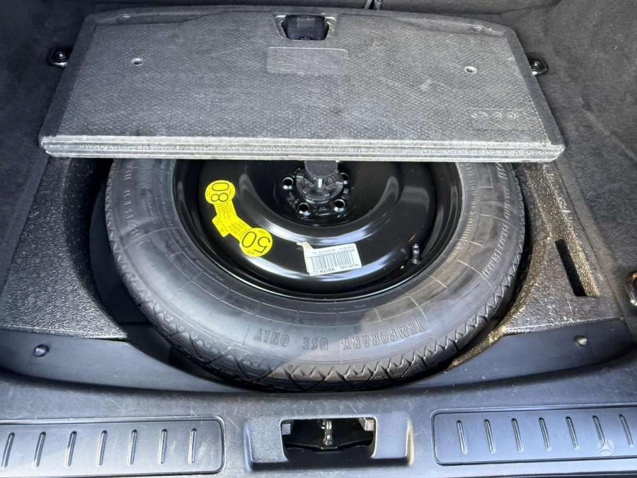 Grey Land Rover Range Rover Evoque 2014 in Kazlu Ruda, with an engine capacity of 2.18 L and mileage of 249 thousand km for 8500 €, photo 35 on AUTOMOTO.COM.LV