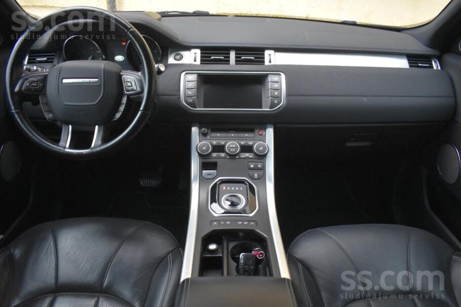 Grey Land Rover Range Rover Evoque 2015 in Talsi, with an engine capacity of 2.00 L and mileage of 177 thousand km for 14200 €, photo 5 on AUTOMOTO.COM.LV