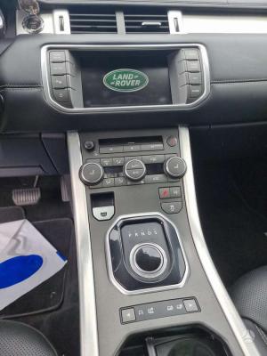 Pelēks Land Rover Range Rover Evoque 2015 Viļņa, ar dzinēja tilpumu 2.18 L un nobraukumu 217 tūkst. km par 9500 €, foto 20 vietnē AUTOMOTO.COM.LV