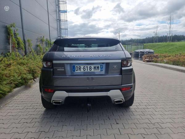 Pelēks Land Rover Range Rover Evoque 2015 Viļņa, ar dzinēja tilpumu 2.18 L un nobraukumu 217 tūkst. km par 8500 €, foto 7 vietnē AUTOMOTO.COM.LV