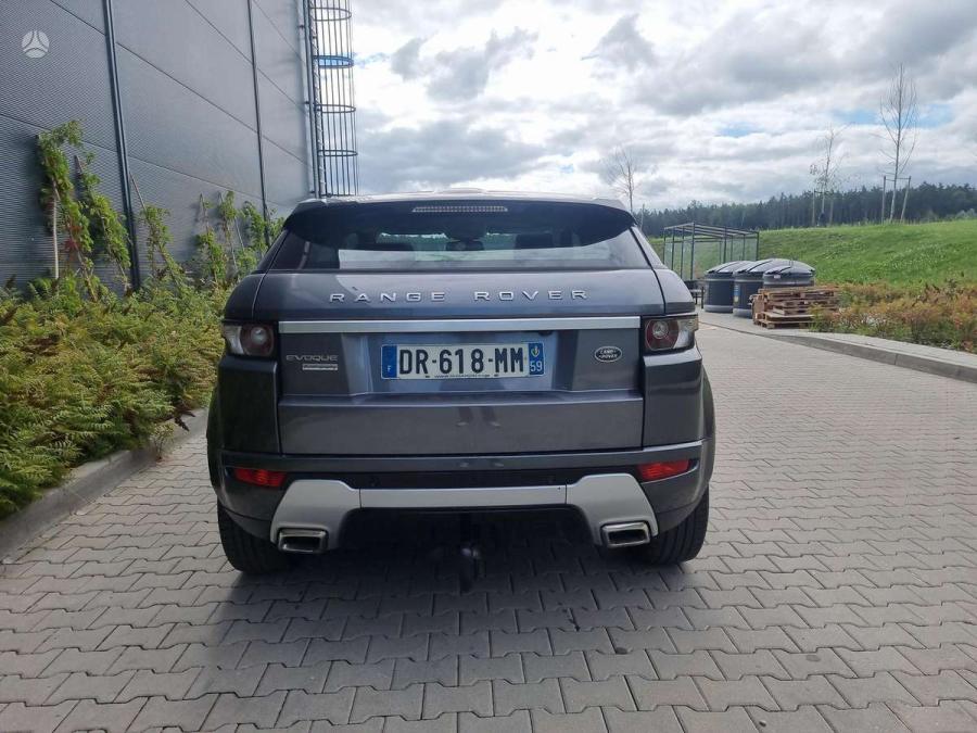 Grey Land Rover Range Rover Evoque 2015 in Vilnius, with an engine capacity of 2.18 L and mileage of 217 thousand km for 8500 €, photo 8 on AUTOMOTO.COM.LV