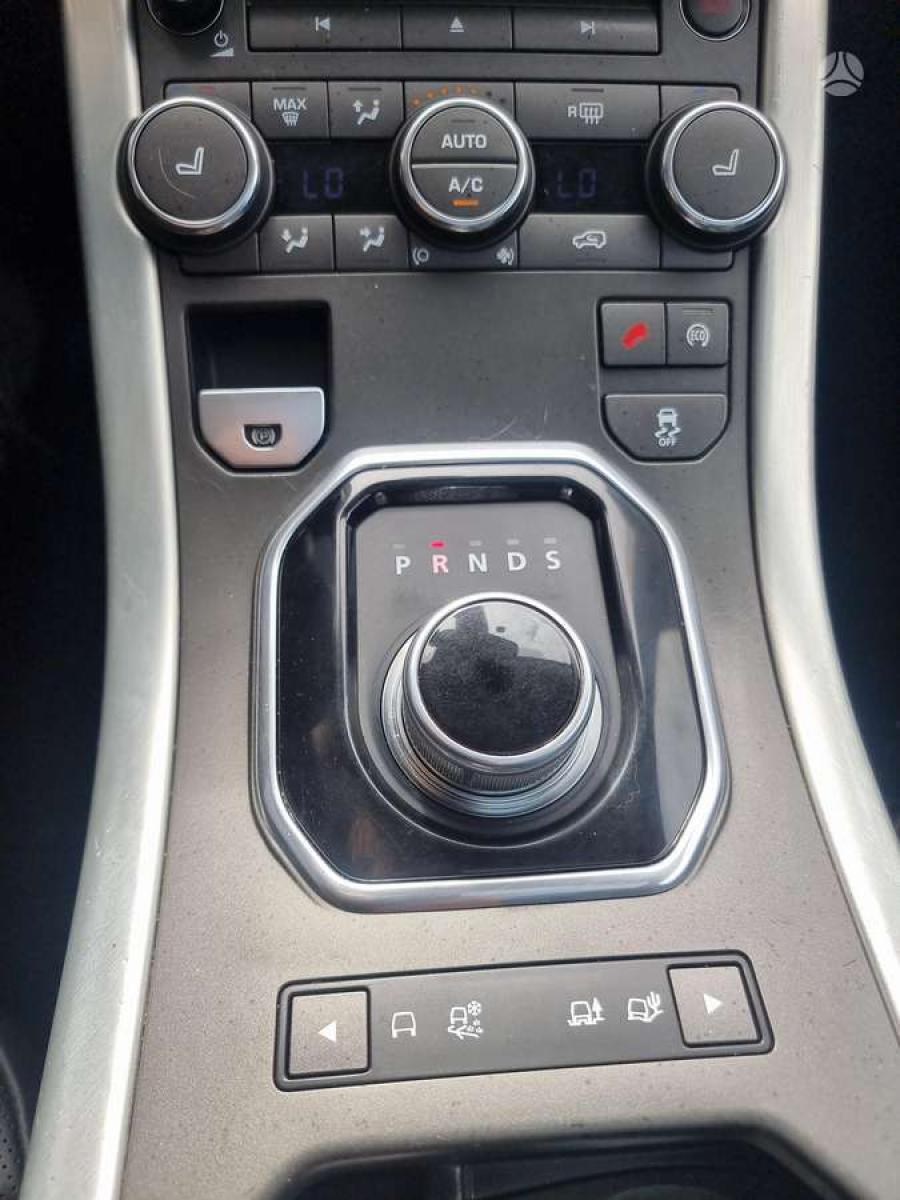 Grey Land Rover Range Rover Evoque 2015 in Vilnius, with an engine capacity of 2.18 L and mileage of 217 thousand km for 8500 €, photo 21 on AUTOMOTO.COM.LV