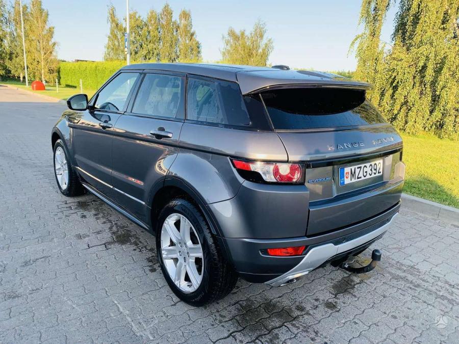 Pelēks Land Rover Range Rover Evoque 2015 Tauragė, ar dzinēja tilpumu 2.18 L un nobraukumu 152 tūkst. km par 11400 €, foto 5 vietnē AUTOMOTO.COM.LV