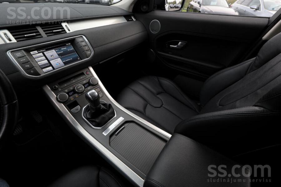 Grey Land Rover Range Rover Evoque 2015 in Jelgava, with an engine capacity of 2.20 L and mileage of 124 thousand km for 10990 €, photo 17 on AUTOMOTO.COM.LV