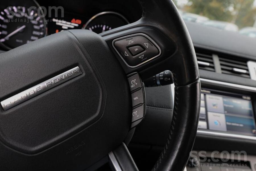 Grey Land Rover Range Rover Evoque 2015 in Jelgava, with an engine capacity of 2.20 L and mileage of 124 thousand km for 10990 €, photo 18 on AUTOMOTO.COM.LV