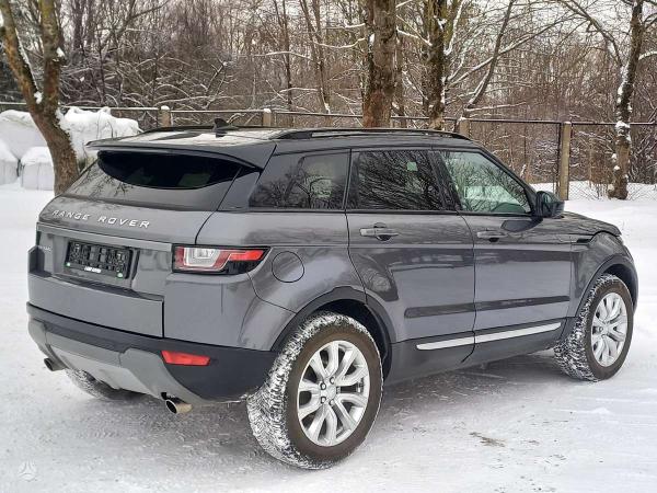 Pelēks Land Rover Range Rover Evoque 2016 Šauļi, ar dzinēja tilpumu 2.00 L un nobraukumu 179 tūkst. km par 12250 €, foto 2 vietnē AUTOMOTO.COM.LV