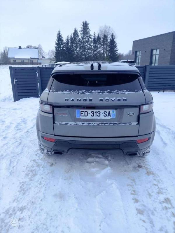 Pelēks Land Rover Range Rover Evoque 2016 Tauragė, ar dzinēja tilpumu 2.00 L un nobraukumu 137 tūkst. km par 11900 €, foto 3 vietnē AUTOMOTO.COM.LV