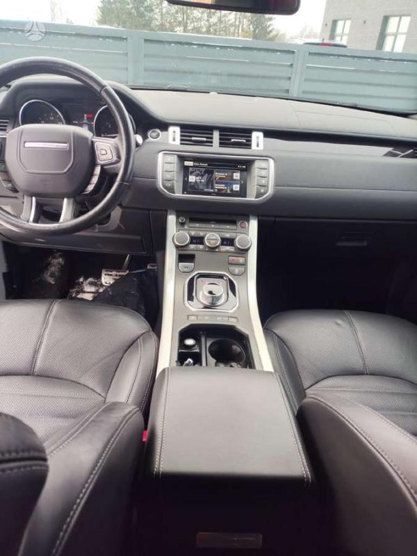 Pelēks Land Rover Range Rover Evoque 2016 Tauragė, ar dzinēja tilpumu 2.00 L un nobraukumu 137 tūkst. km par 11900 €, foto 8 vietnē AUTOMOTO.COM.LV