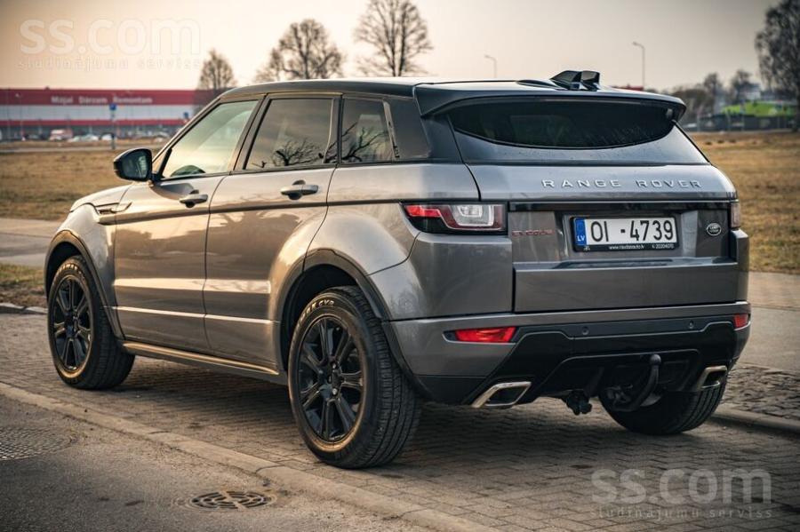 Pelēks Land Rover Range Rover Evoque 2016 Rīga, ar dzinēja tilpumu 2.00 L un nobraukumu 0 tūkst. km par 13990 €, foto 7 vietnē AUTOMOTO.COM.LV