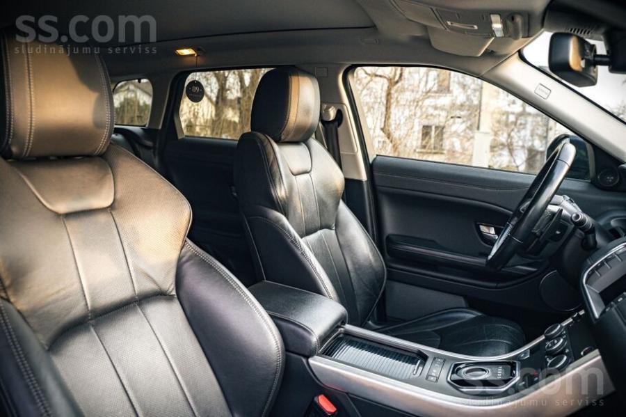 Pelēks Land Rover Range Rover Evoque 2016 Rīga, ar dzinēja tilpumu 2.00 L un nobraukumu 0 tūkst. km par 13990 €, foto 12 vietnē AUTOMOTO.COM.LV