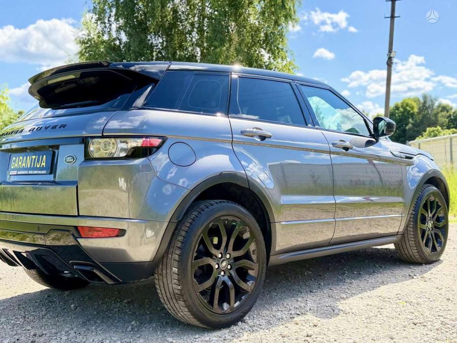Grey Land Rover Range Rover Evoque 2016 in Siauliai, with an engine capacity of 2.18 L and mileage of 289 thousand km for 15550 €, photo 9 on AUTOMOTO.COM.LV