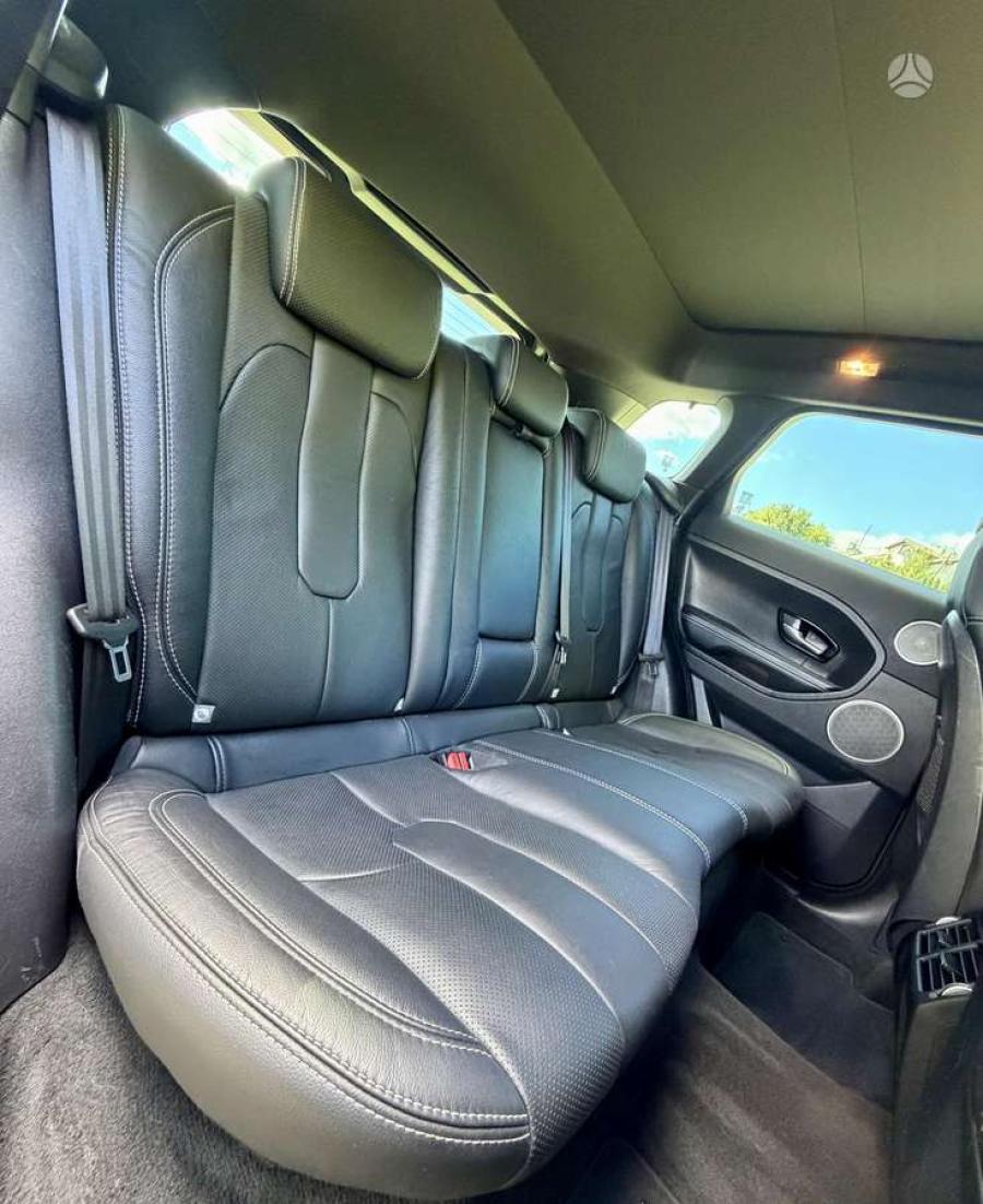 Grey Land Rover Range Rover Evoque 2016 in Siauliai, with an engine capacity of 2.18 L and mileage of 289 thousand km for 15550 €, photo 27 on AUTOMOTO.COM.LV