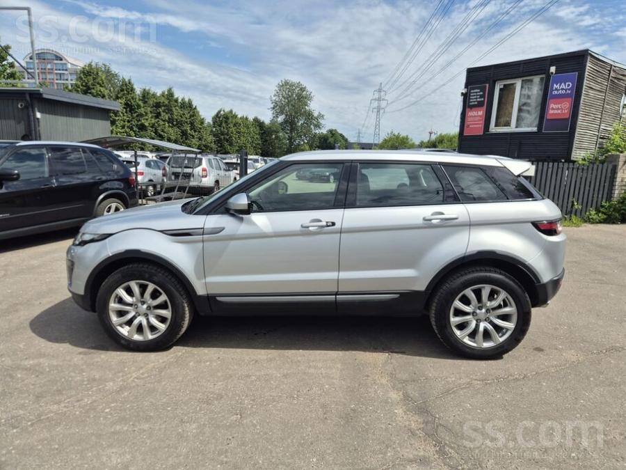 Grey Land Rover Range Rover Evoque 2016 in Riga, with an engine capacity of 2.00 L and mileage of 188 thousand km for 12490 €, photo 10 on AUTOMOTO.COM.LV