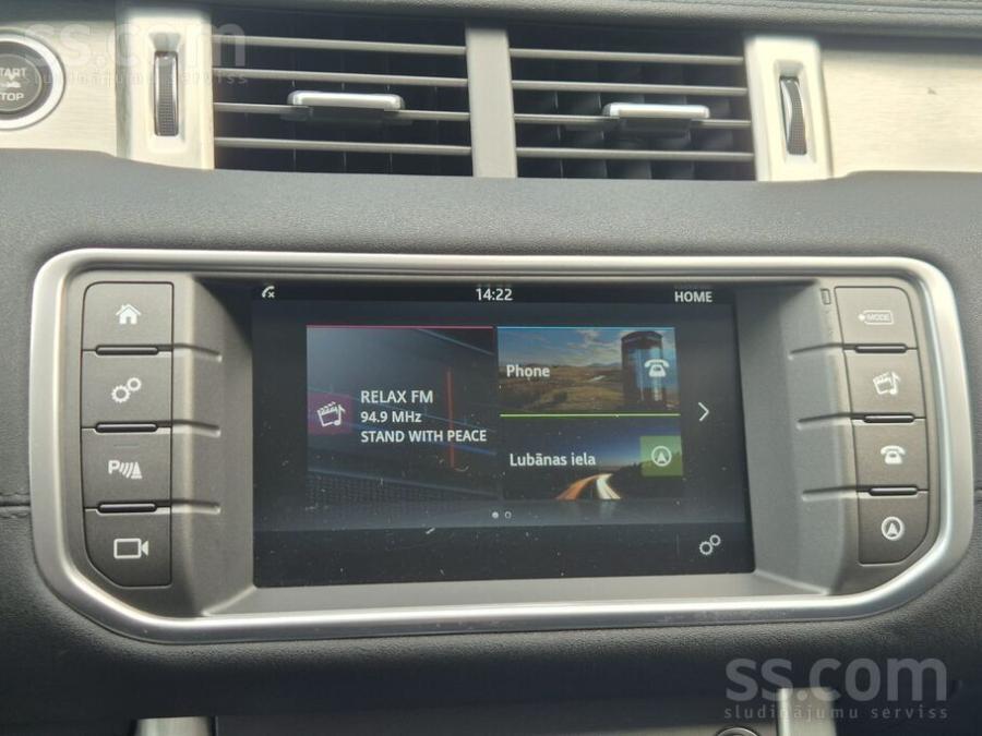 Grey Land Rover Range Rover Evoque 2016 in Riga, with an engine capacity of 2.00 L and mileage of 188 thousand km for 12490 €, photo 16 on AUTOMOTO.COM.LV