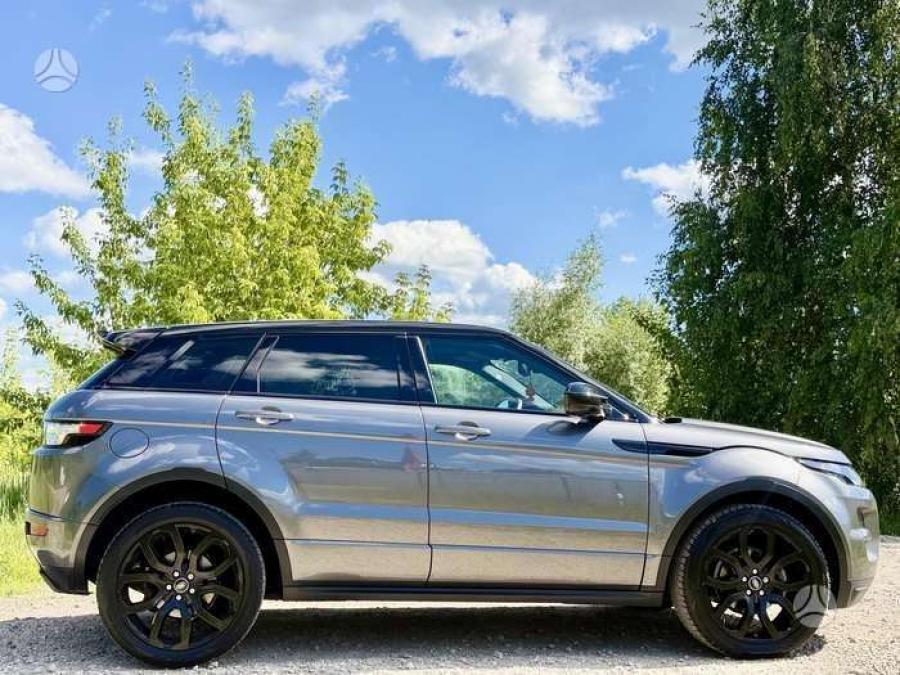 Grey Land Rover Range Rover Evoque 2016 in Siauliai, with an engine capacity of 2.18 L and mileage of 289 thousand km for 15550 €, photo 15 on AUTOMOTO.COM.LV