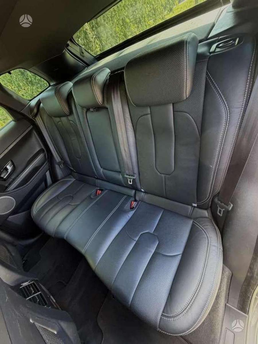 Grey Land Rover Range Rover Evoque 2016 in Siauliai, with an engine capacity of 2.18 L and mileage of 289 thousand km for 15550 €, photo 28 on AUTOMOTO.COM.LV
