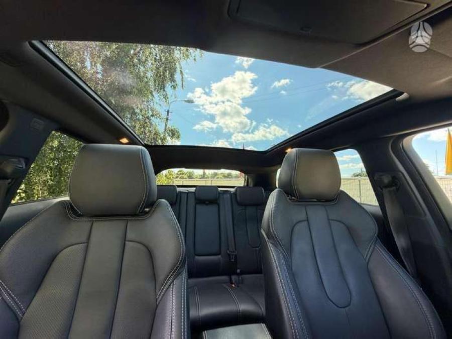 Grey Land Rover Range Rover Evoque 2016 in Siauliai, with an engine capacity of 2.18 L and mileage of 289 thousand km for 15550 €, photo 32 on AUTOMOTO.COM.LV