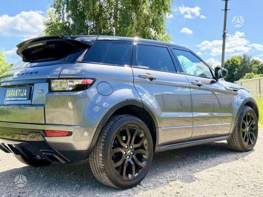 Grey Land Rover Range Rover Evoque 2016 in Siauliai, with an engine capacity of 2.18 L and mileage of 289 thousand km for 15550 €, photo 9 on AUTOMOTO.COM.LV
