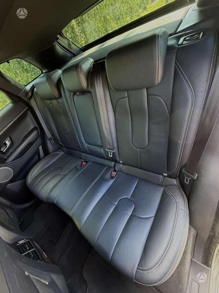 Grey Land Rover Range Rover Evoque 2016 in Siauliai, with an engine capacity of 2.18 L and mileage of 289 thousand km for 15550 €, photo 28 on AUTOMOTO.COM.LV