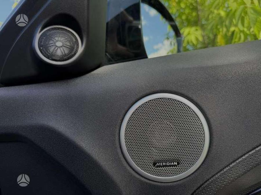 Grey Land Rover Range Rover Evoque 2016 in Siauliai, with an engine capacity of 2.18 L and mileage of 289 thousand km for 15550 €, photo 36 on AUTOMOTO.COM.LV