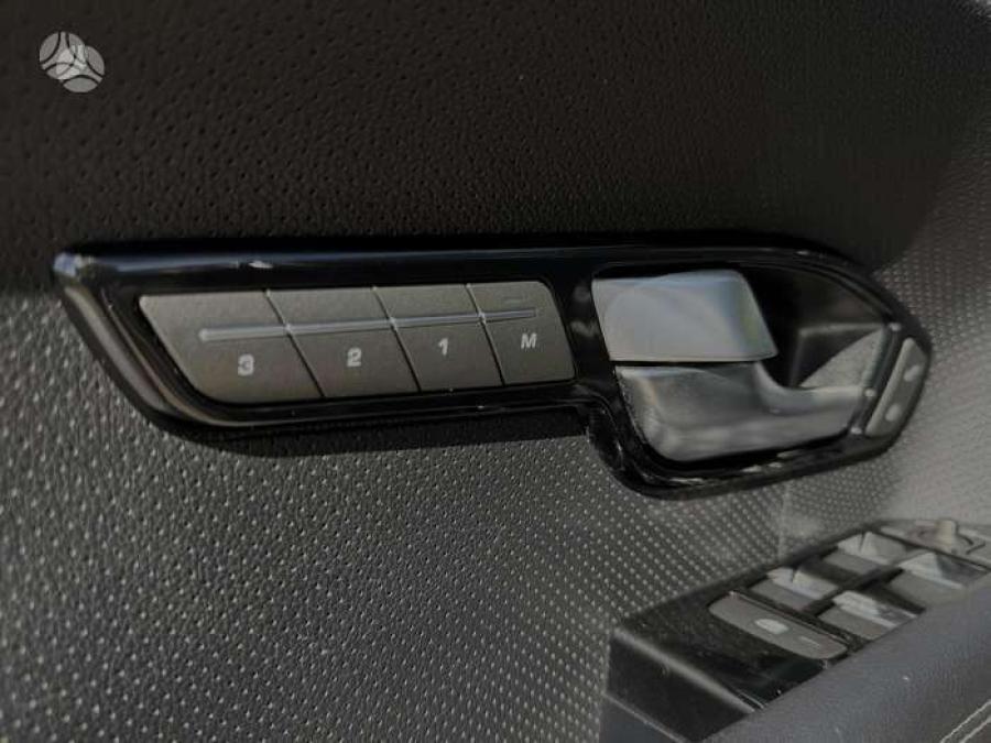 Grey Land Rover Range Rover Evoque 2016 in Siauliai, with an engine capacity of 2.18 L and mileage of 289 thousand km for 15550 €, photo 39 on AUTOMOTO.COM.LV