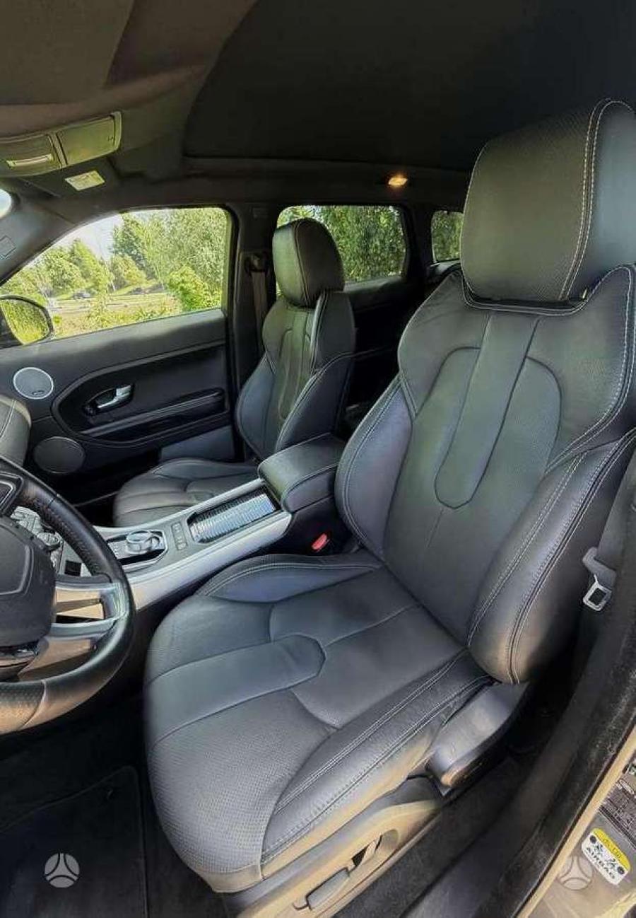 Grey Land Rover Range Rover Evoque 2016 in Siauliai, with an engine capacity of 2.18 L and mileage of 289 thousand km for 15550 €, photo 24 on AUTOMOTO.COM.LV