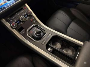 Grey Land Rover Range Rover Evoque 2016 in Marijampole, with an engine capacity of 2.00 L and mileage of 224 thousand km for 12450 €, photo 5 on AUTOMOTO.COM.LV