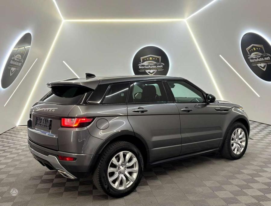Grey Land Rover Range Rover Evoque 2016 in Marijampole, with an engine capacity of 2.00 L and mileage of 224 thousand km for 12450 €, photo 6 on AUTOMOTO.COM.LV
