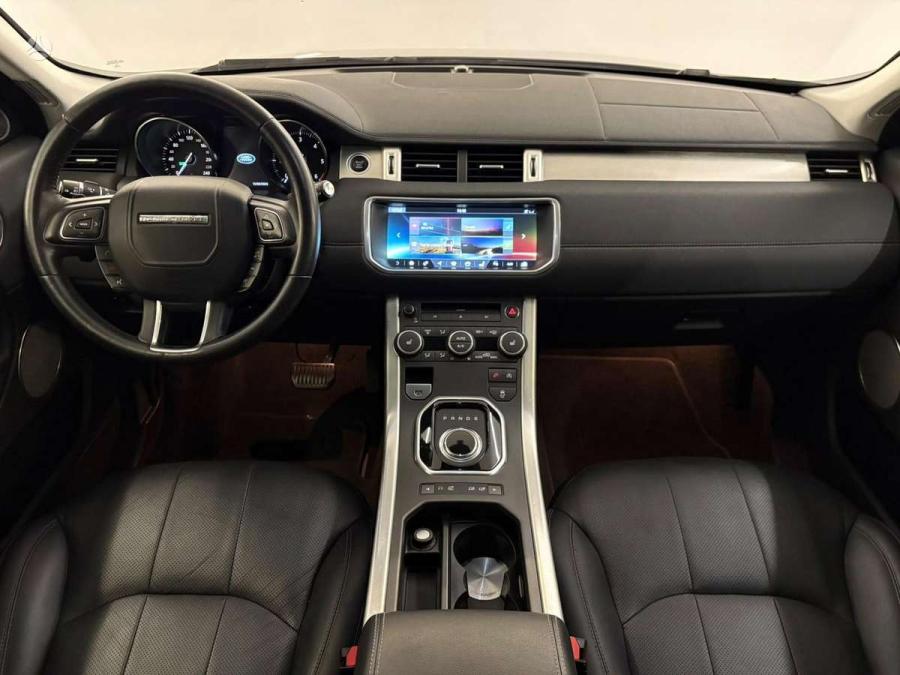 Grey Land Rover Range Rover Evoque 2016 in Marijampole, with an engine capacity of 2.00 L and mileage of 224 thousand km for 12450 €, photo 16 on AUTOMOTO.COM.LV