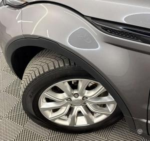 Grey Land Rover Range Rover Evoque 2016 in Marijampole, with an engine capacity of 2.00 L and mileage of 224 thousand km for 12450 €, photo 24 on AUTOMOTO.COM.LV