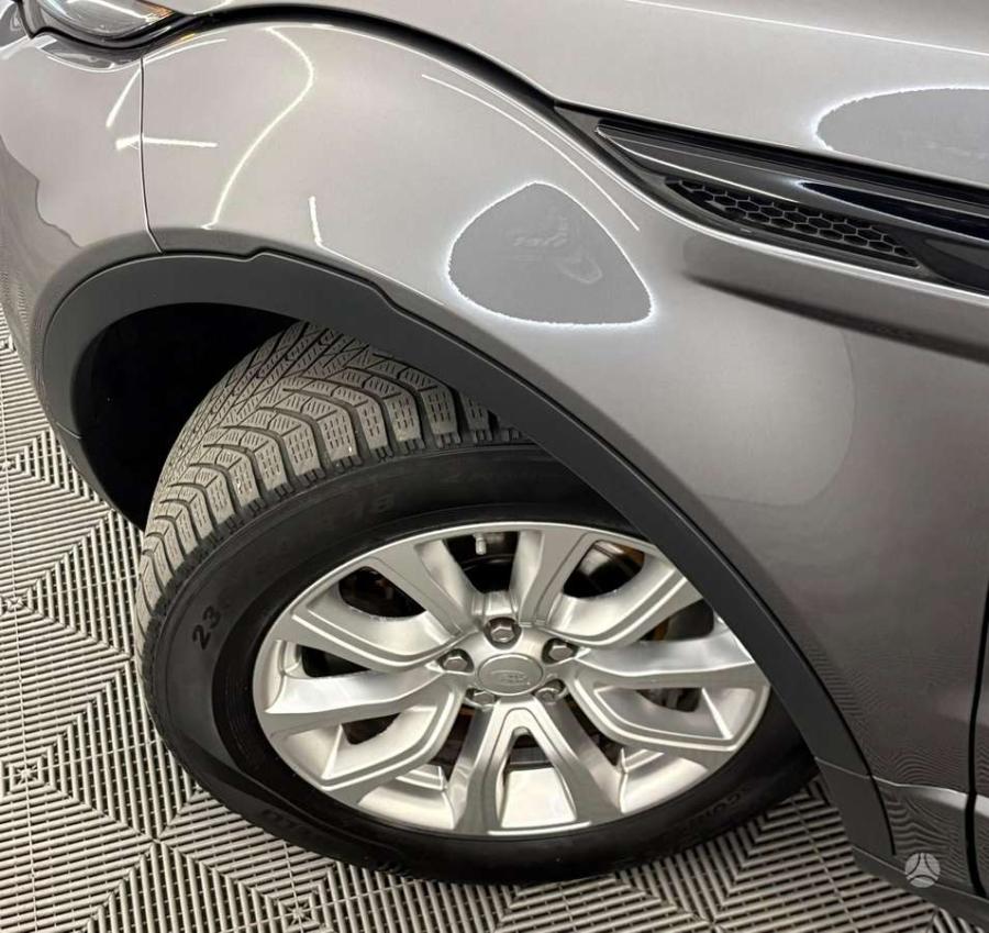 Grey Land Rover Range Rover Evoque 2016 in Marijampole, with an engine capacity of 2.00 L and mileage of 224 thousand km for 12450 €, photo 24 on AUTOMOTO.COM.LV