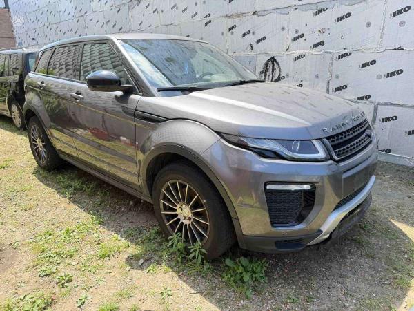 Pelēks Land Rover Range Rover Evoque 2016 Utena, ar dzinēja tilpumu 2.00 L un nobraukumu 205 tūkst. km par 5900 €, foto 4 vietnē AUTOMOTO.COM.LV