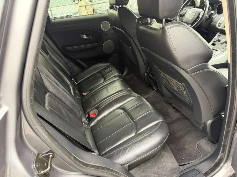 Grey Land Rover Range Rover Evoque 2016 in Siauliai, with an engine capacity of 2.00 L and mileage of 159 thousand km for 10800 €, photo 16 on AUTOMOTO.COM.LV